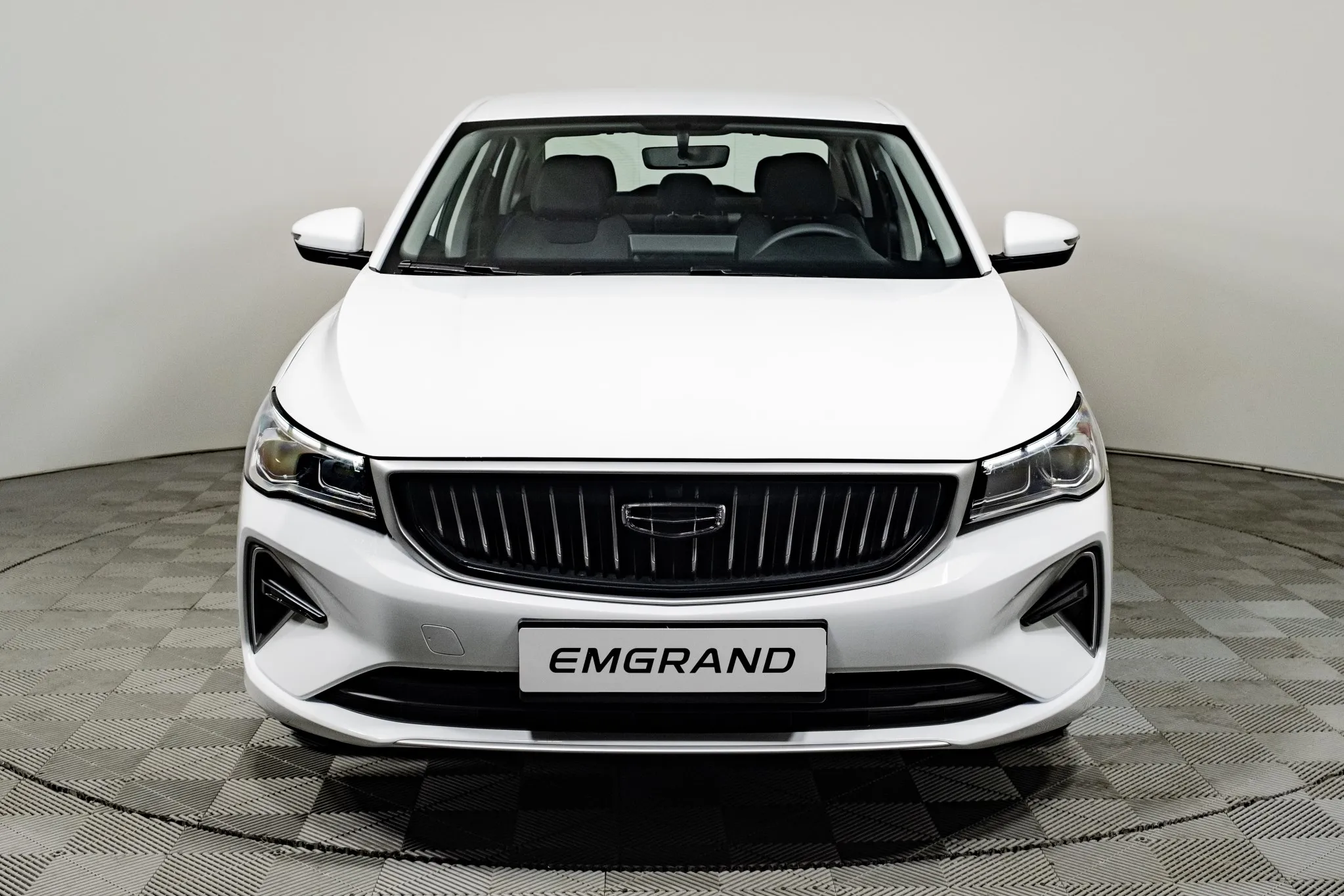 Geely Emgrand 1.5 AT 2WD (122 л.с.) Comfort Белый в Москве № F00193870 ...